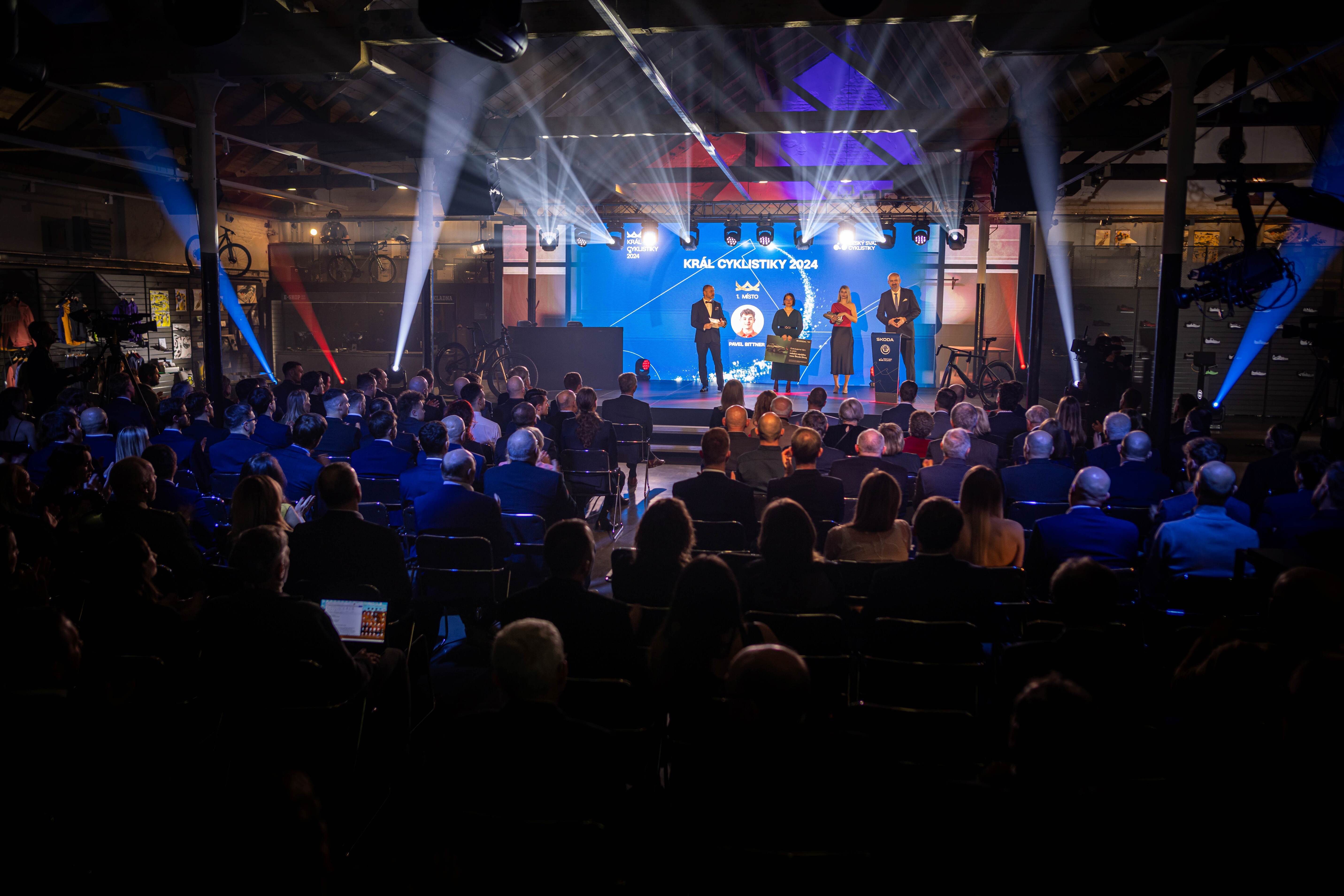 Kdo usedne na trůn Krále cyklistiky? Vyhlášení proběhne už v pondělí | CykloRepublic